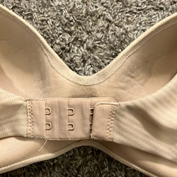 Hanes | Intimates & Sleepwear | Hanes Bra Size 34b | Poshmark
